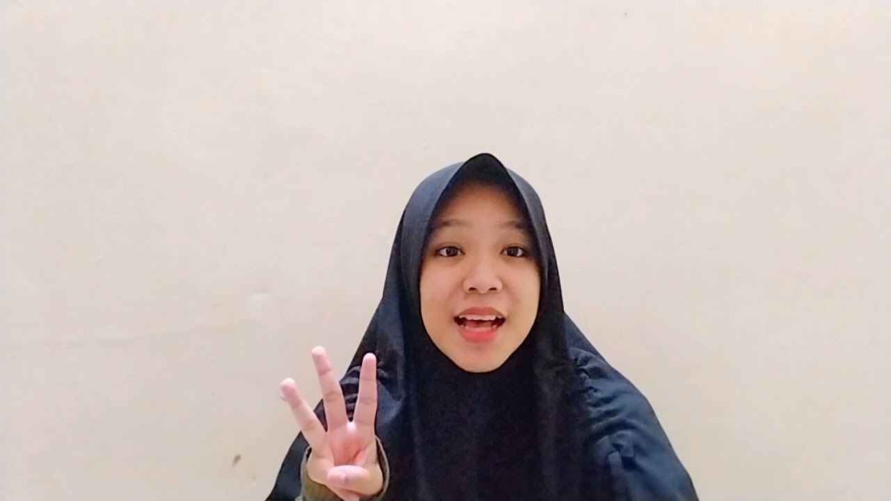 037_Annisa Hanif_QUIZ 1A - YouTube