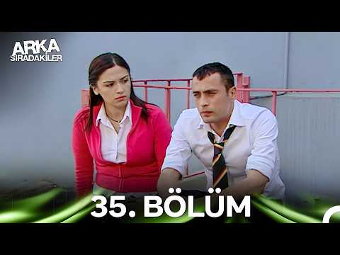 Arka Sıradakiler 35. Bölüm | Oktay'ın Sakladığı Şeyler Var!