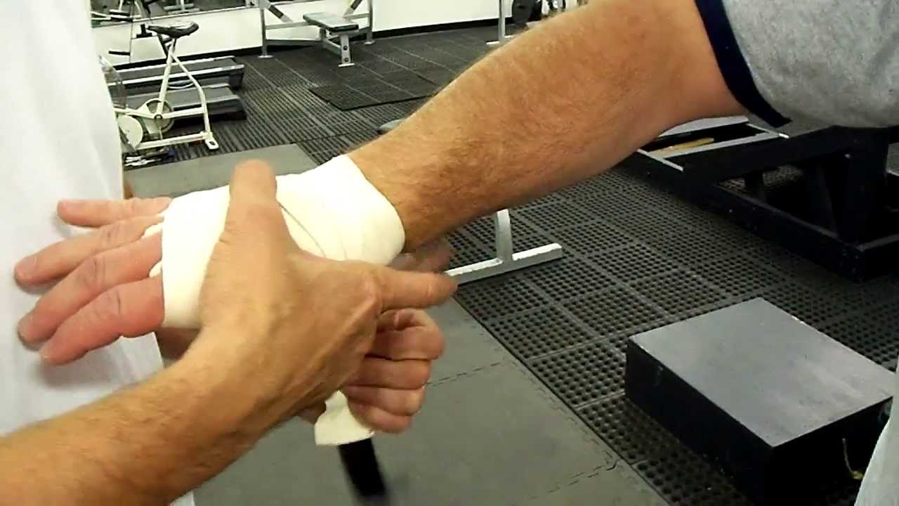 Boxing/MMA Hand wrapping-Video #1 - YouTube