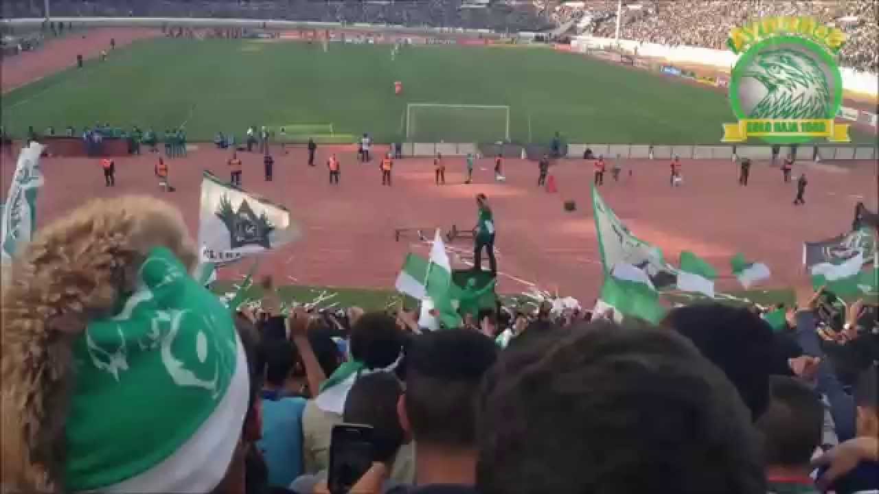 Bravo Public; Capo & ULTRAS. Rca Vs Ess (Algérie) - YouTube