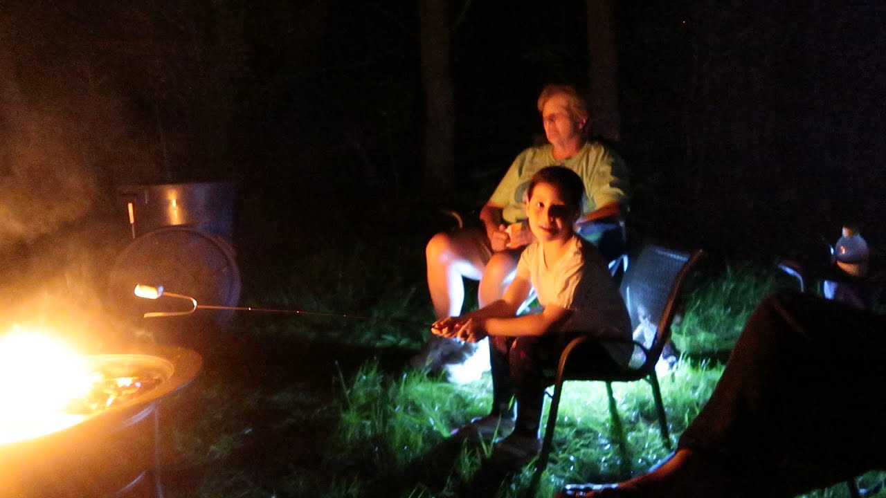 Going Backyard Camping | VLOG - YouTube