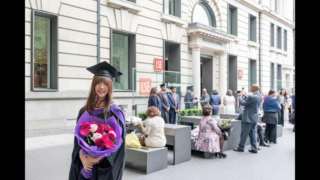 "Class of 2017?!" || LSE Graduation ft. friends [140717] - YouTube