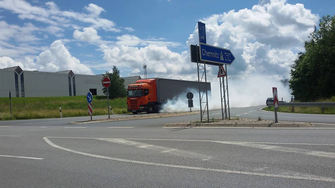 white Smoke Scania R420 (HD) - YouTube