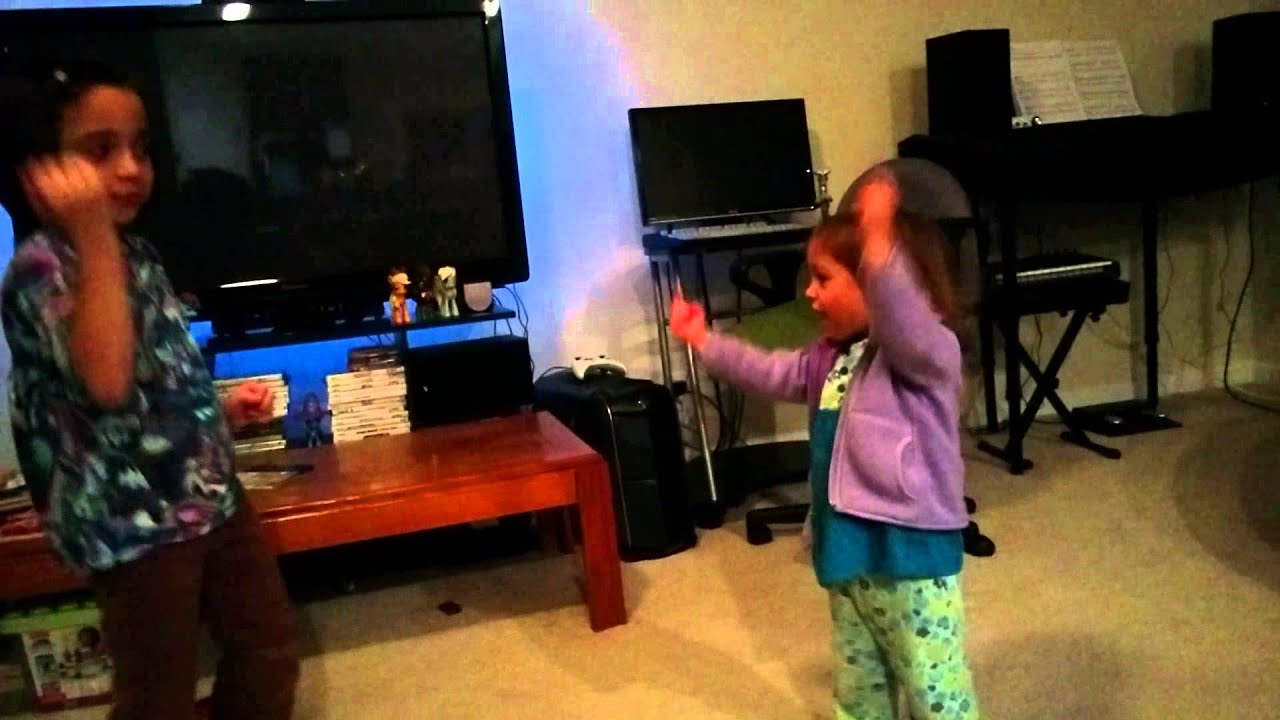 Kids Dancing to "Oh Yeah" - YouTube
