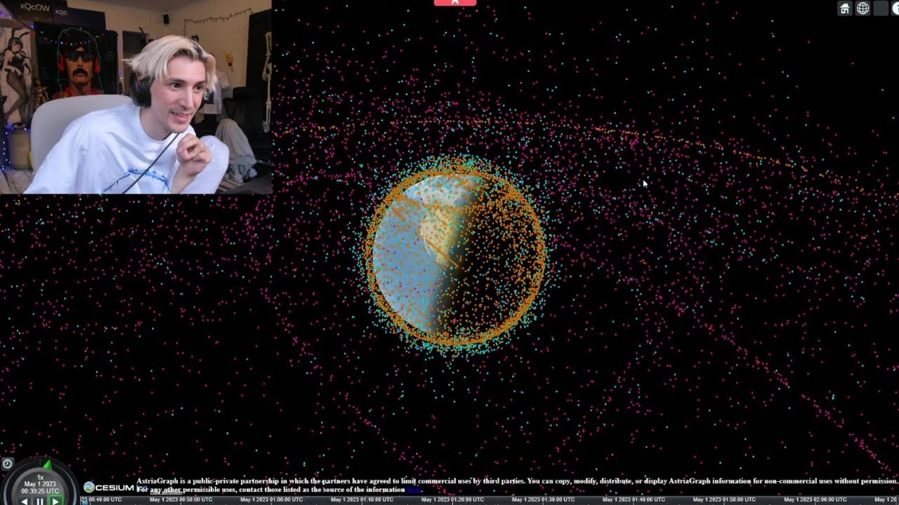 xQc reacts to how much garbage is surrounding earth - YouTube