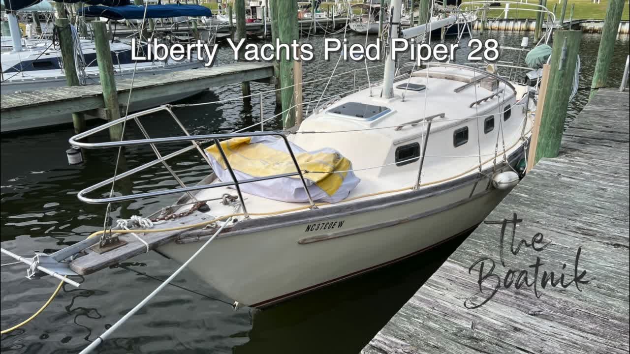 First look 1987 Liberty Yachts Pied Piper 28 - YouTube