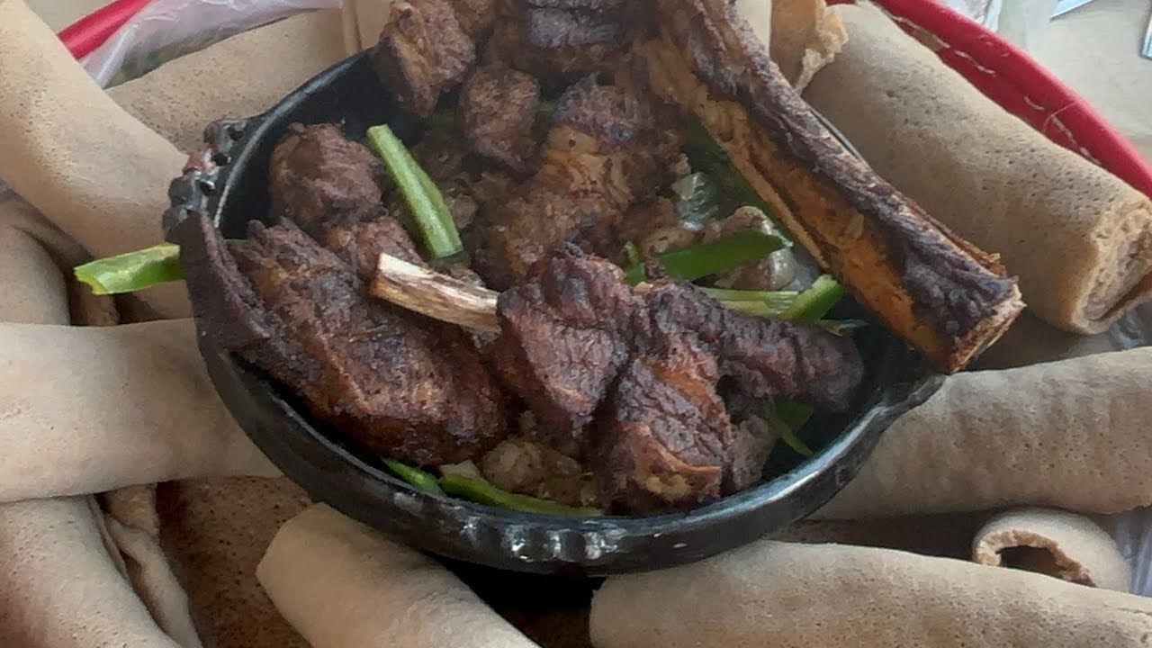 How to make ethiopian Tibs(ጥብስ) - YouTube