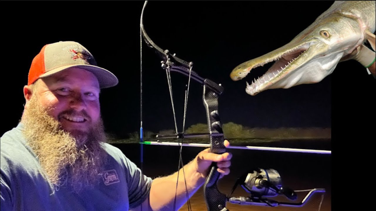 Bowfishing deep in the Florida Swamp!!! Gar Ball recipe! {Shoot, clean ...
