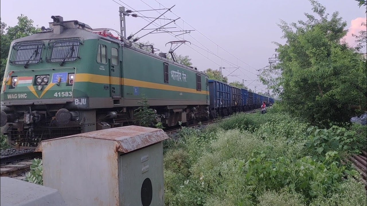 Goods Train Crossing Hilsa Railway Station At High Speed.. - YouTube