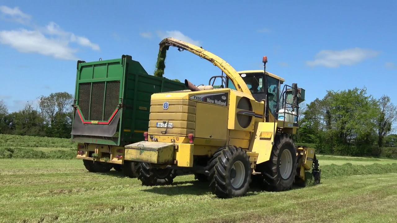 new holland fx 60 - YouTube