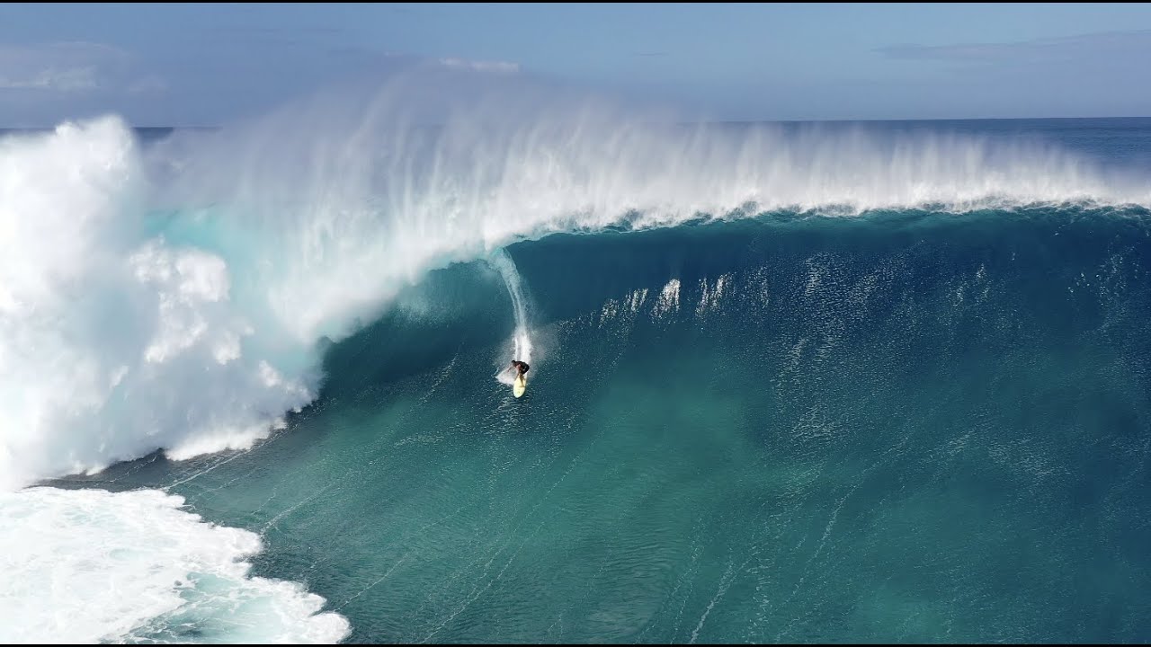 Huge Swell - Oahu's Outer Reefs - YouTube