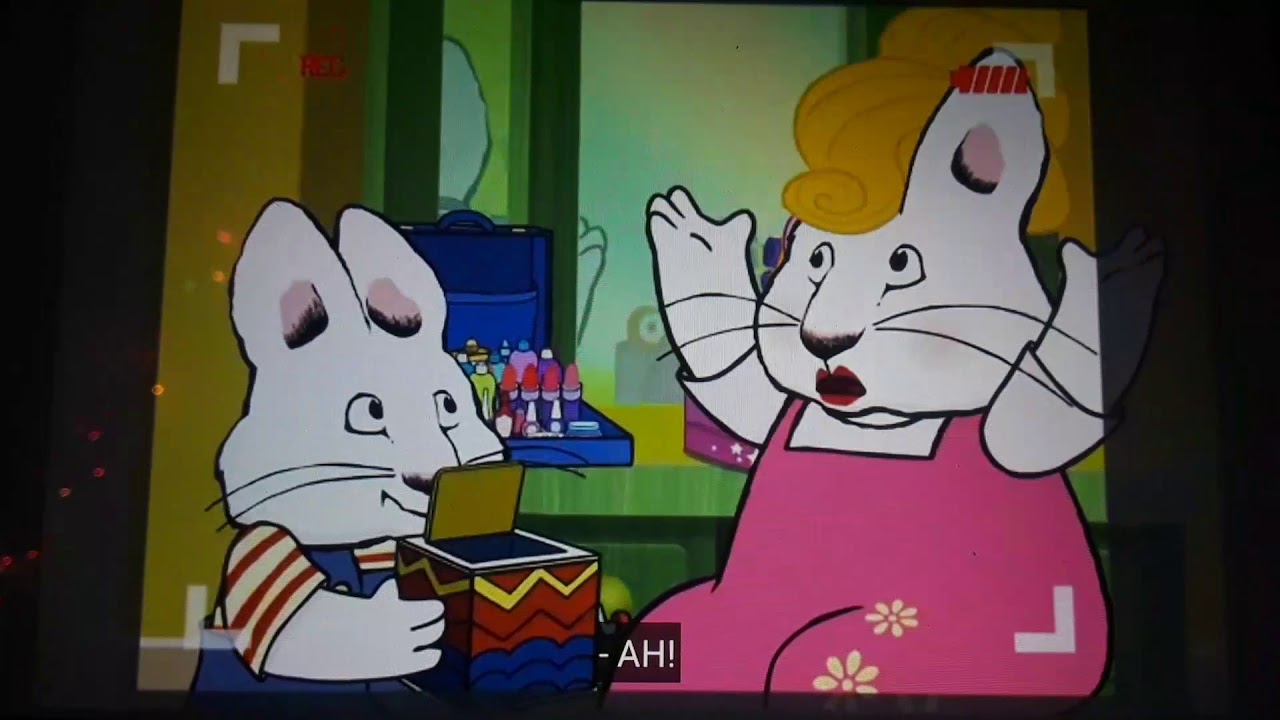 Frog gets ruby's makeup! - YouTube