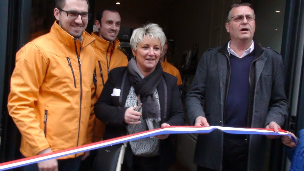 LA CAMERA EST LA...Christian Menendez à GUISE INAUGURATION LOCAL ...