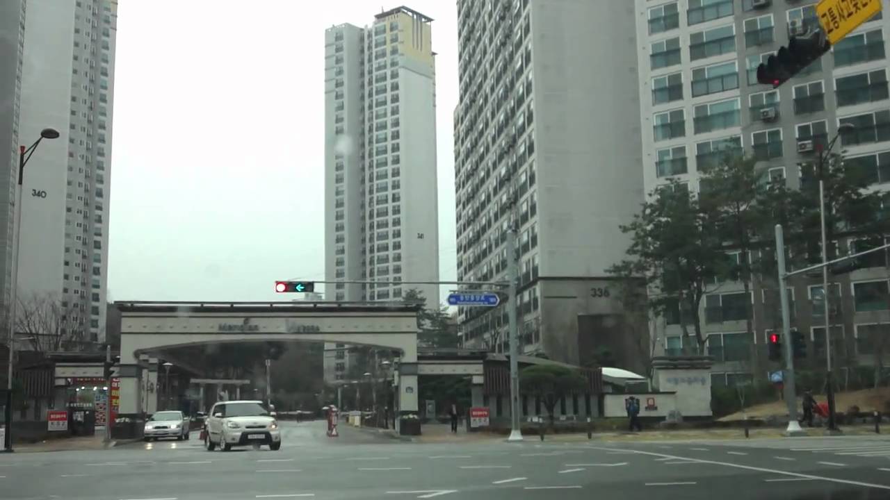 Driving in Dongtan city - YouTube