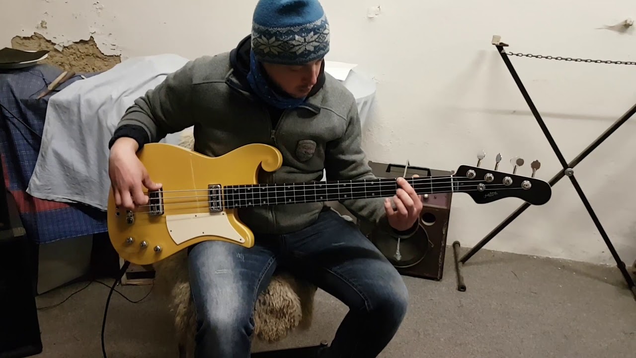 Mark Sandman bass - YouTube