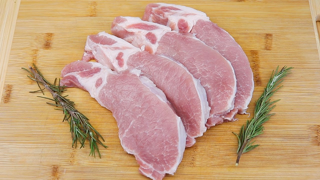 Nimm das Schweinefleisch und koche es! Das ist lecker! Das Geheimnis ...