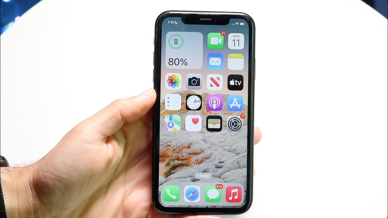 Can You Install iOS 26 On iPhone XR? - YouTube