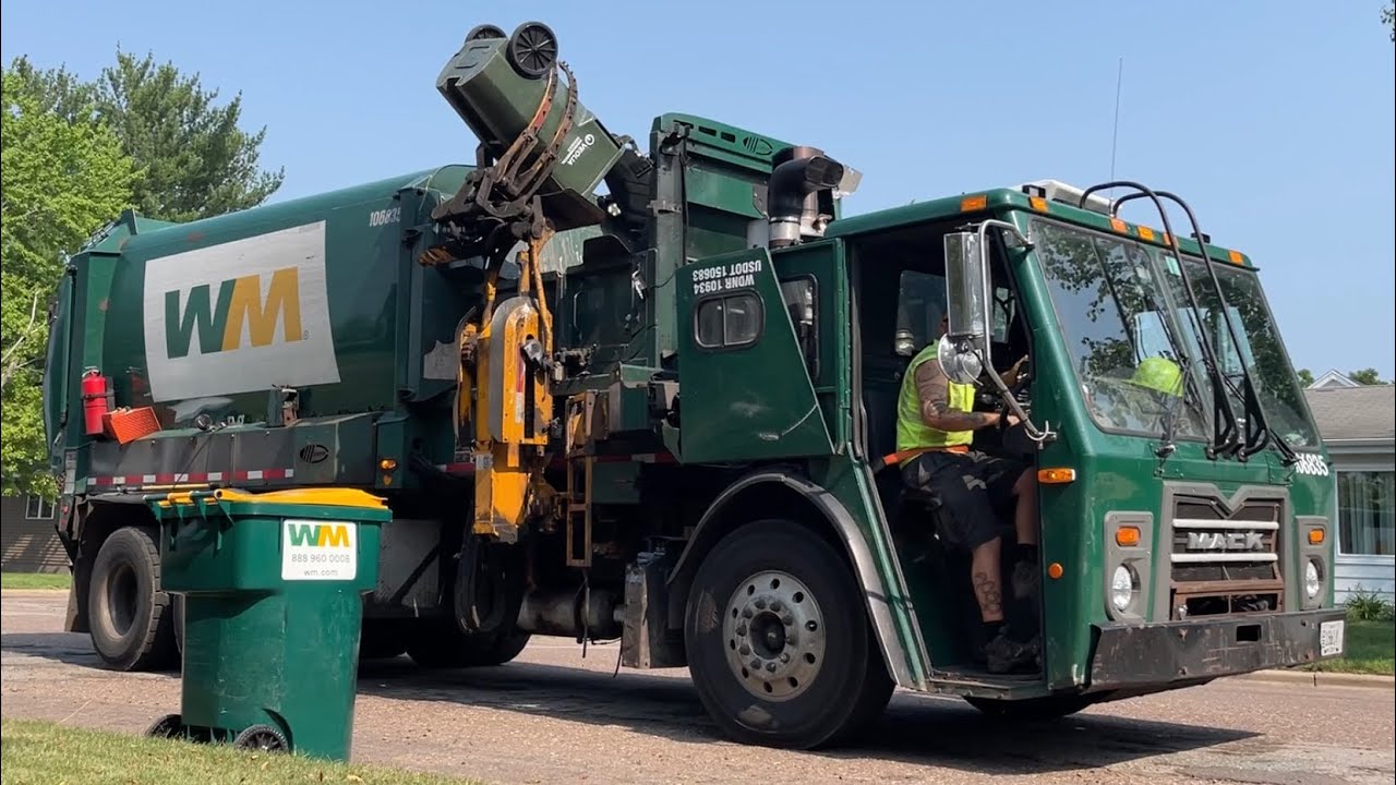 WM Mack LEU Labrie Automizer Garbage Truck - YouTube