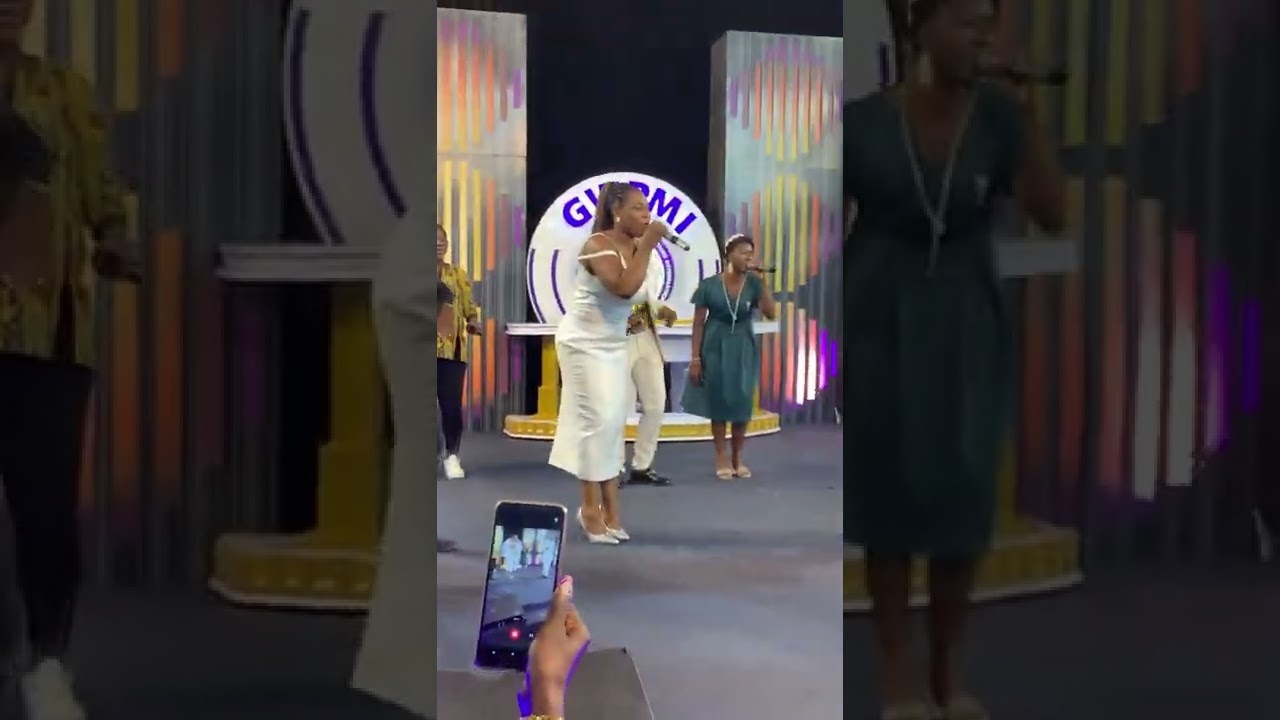 See how Joyce Blessing Stormed Rev Owusu Bempa”church 😍😍😍🥰🥰 - YouTube