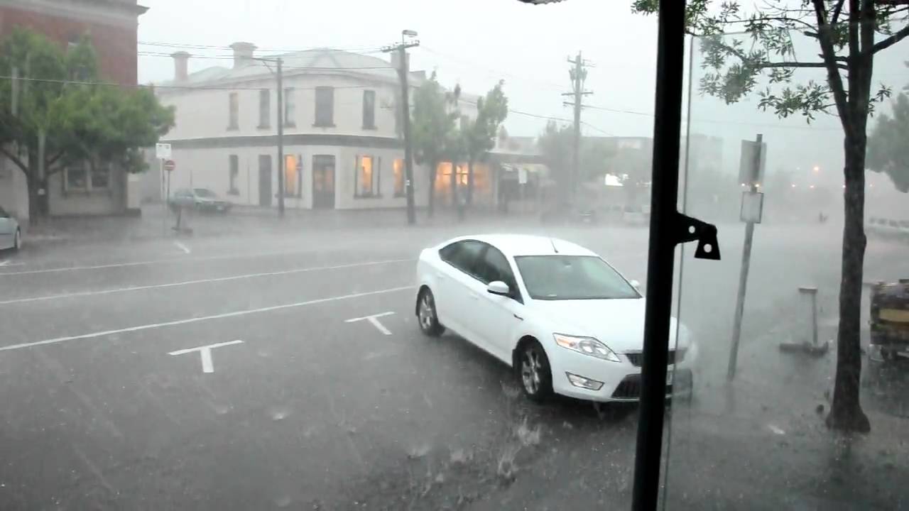 MELBOURNE HAIL STORM 06/03/2010 - YouTube