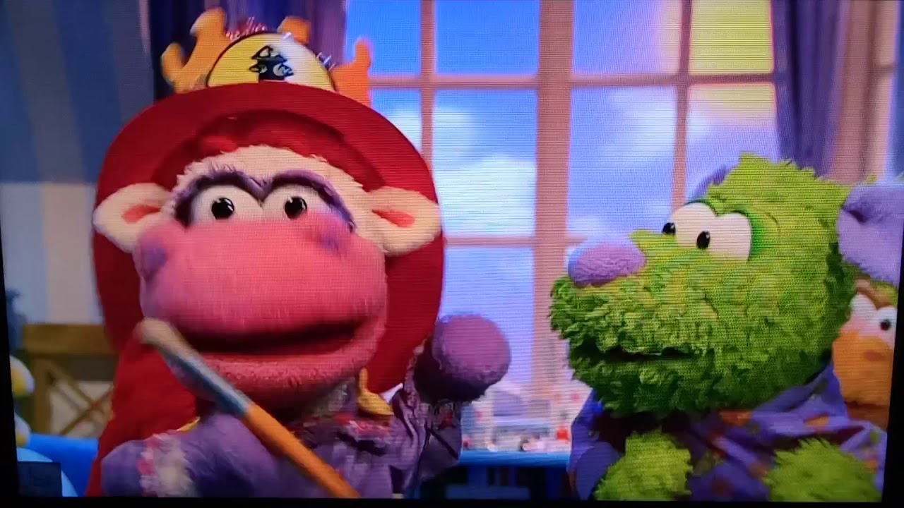 Pajanimals Jiggle Giggle Song (Netflix Version) - YouTube