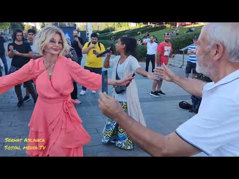 Hatice Kaya Sevenlerine Mutlu Ol Yeter  dedi..Taksim Yıkıldı..!