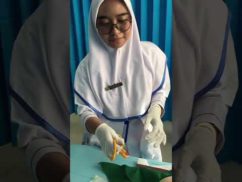 Cara pemasangan kateter - YouTube