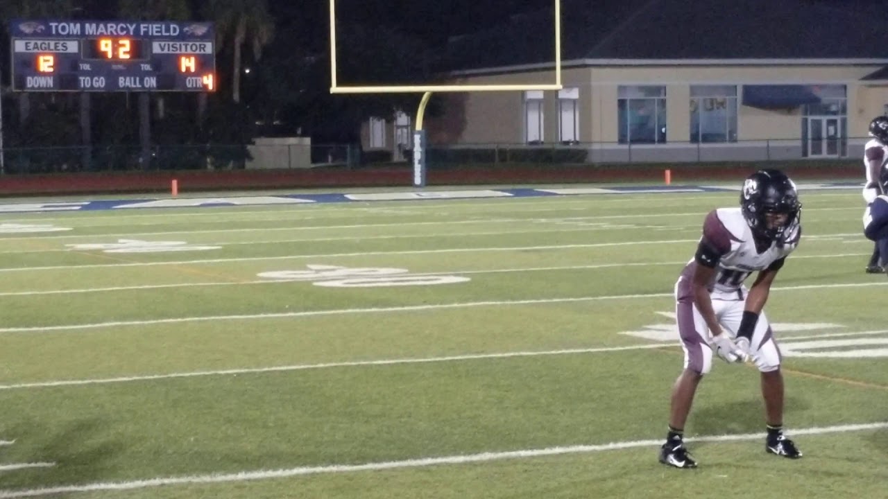 Final seconds of Pines Charter Football Win. - YouTube
