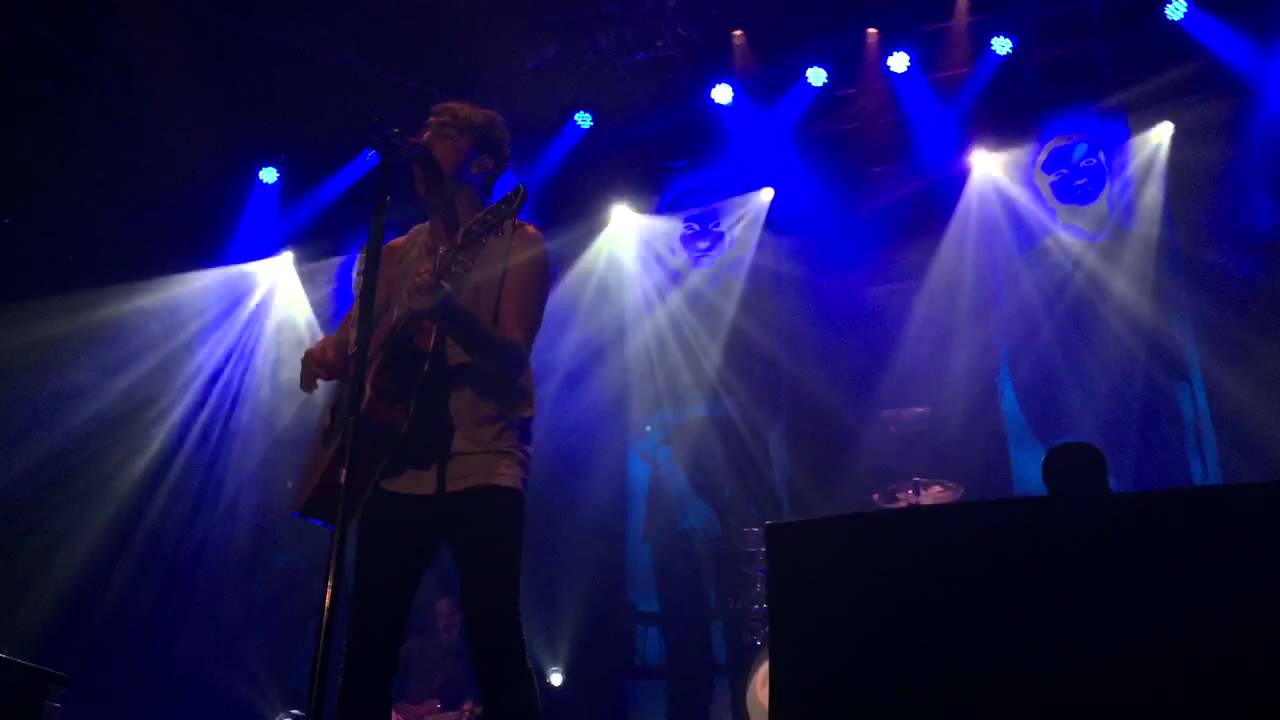 Alex Gaskarth Speech prior to Missing You - All Time Low (live) - YouTube