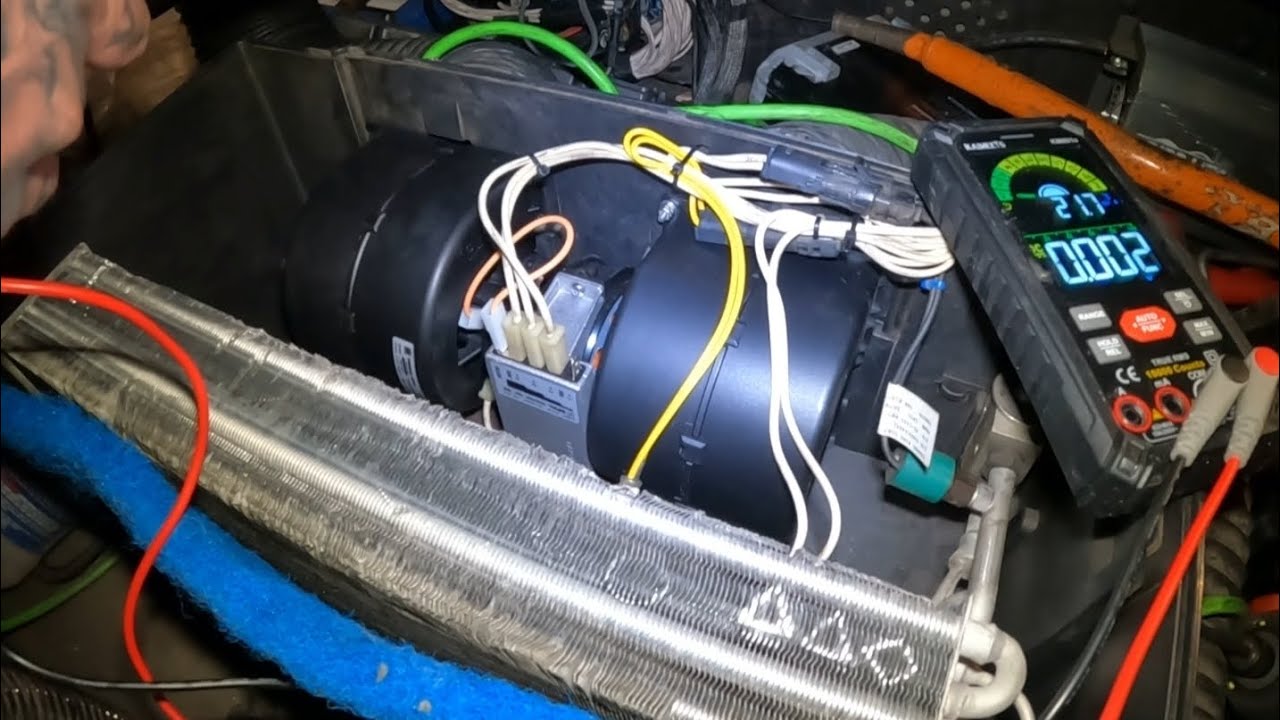 Blower motor replacement for a tripac evolution APU. - YouTube