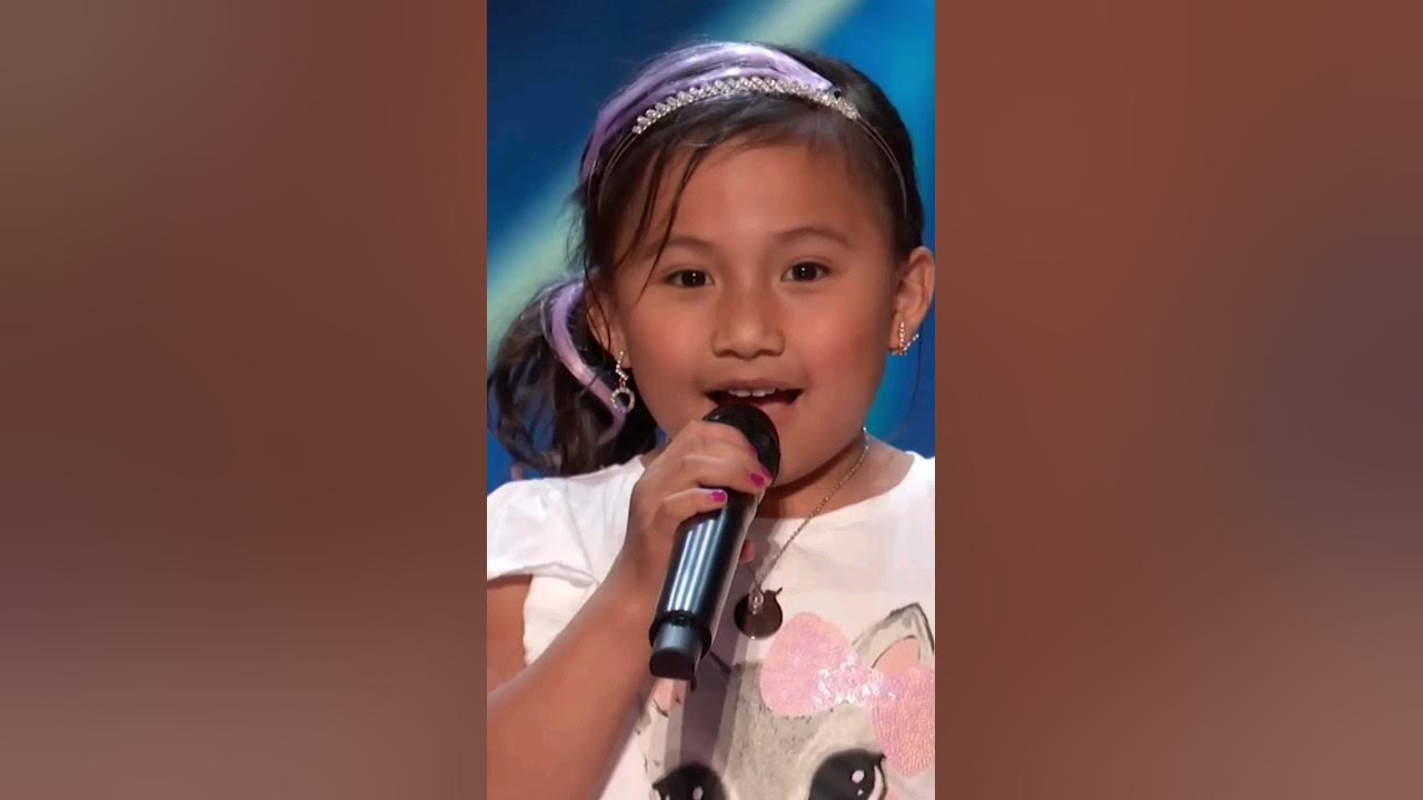 Intro 6-year-old Zoe Erianna is Full of Confidence: She Sings "Born This Way" | Auditions | AGT ...