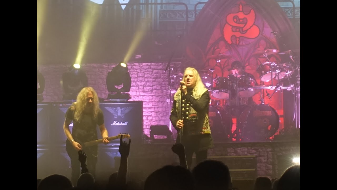 Saxon - 747 (Strangers in the Night) - Live at the Manchester Apollo ...