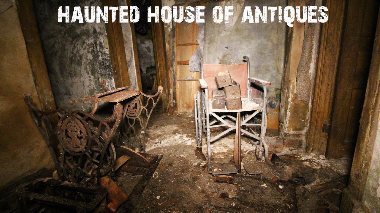 HAUNTED ABANDONED HOUSE FULL OF ANTIQUES STUCK IN THE 1950s - YouTube