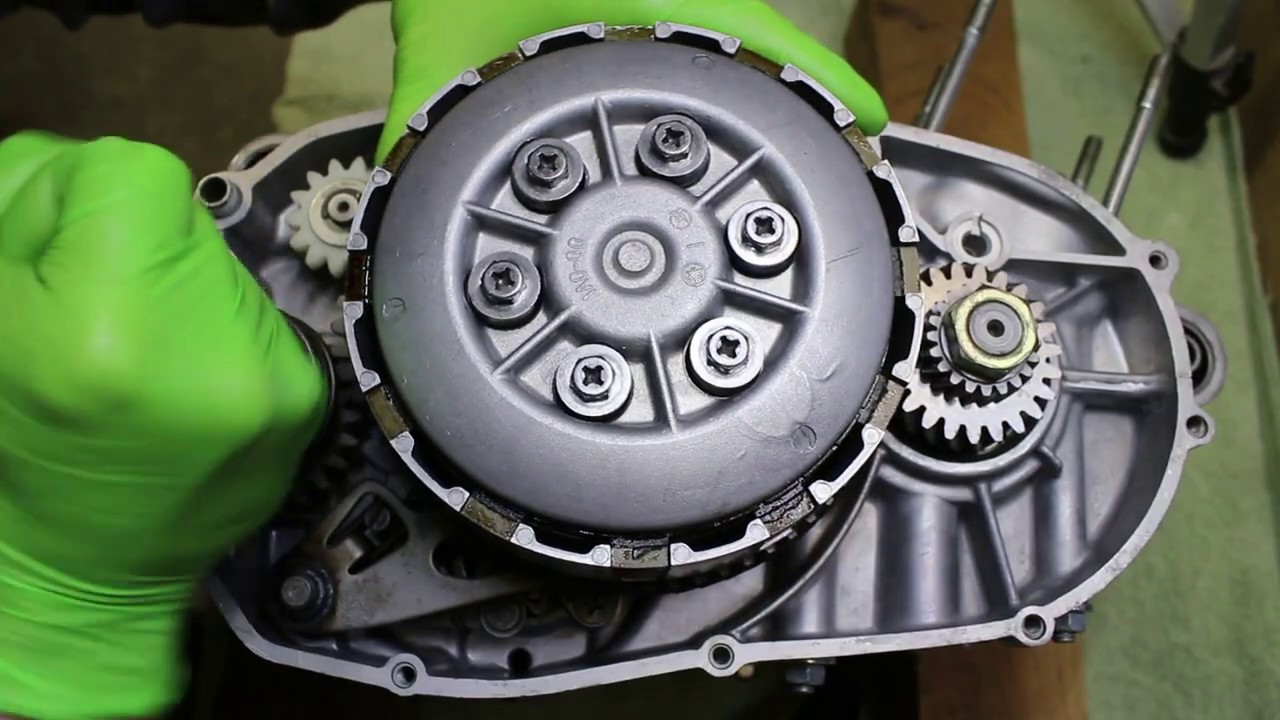 RD350LC Engine assembly part 2 - YouTube
