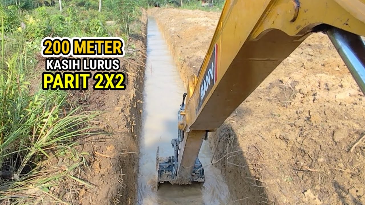 Buat parit batas sekaligus parit untuk pembuangan air di waktu banjir ...