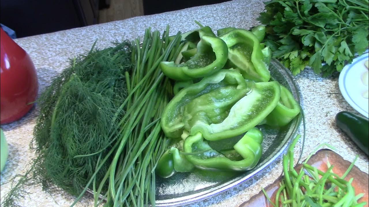 ЗЕЛЕНАЯ АДЖИКА .САМАЯ ВКУСНАЯ ПРОСТАЯ И БЫСТРАЯ . - YouTube