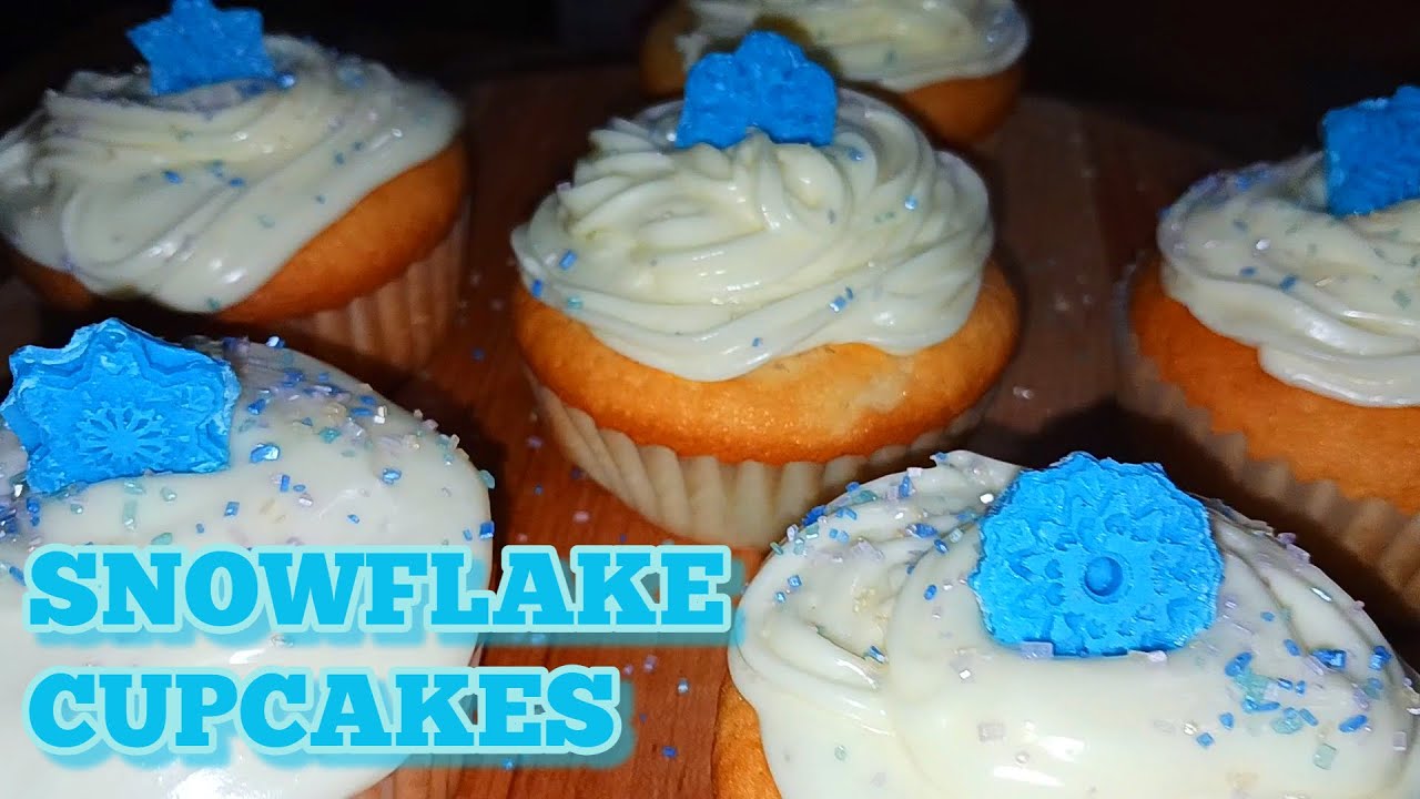 How To Make Snowflake Cupcakes, Quick and Easy Recipe - YouTube