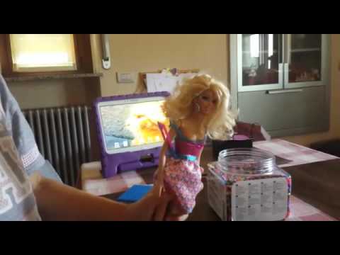 Tutorial borsetta per barbie pyssla - YouTube