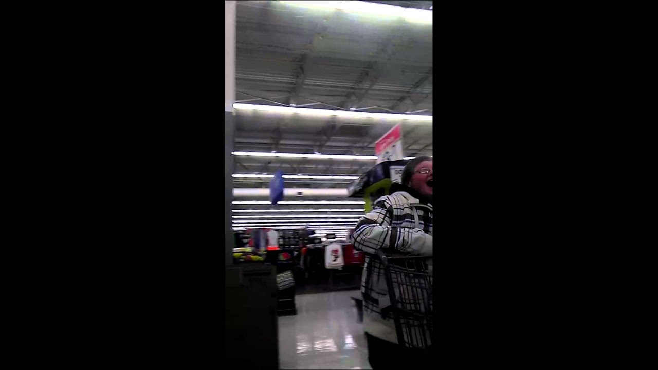 Kid singing Justin bieber at walmart - YouTube