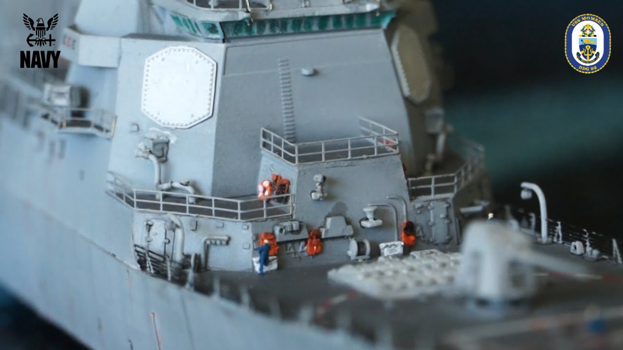 Arleigh Burke-Class USS Momsen (DDG-92) 1:350 - YouTube