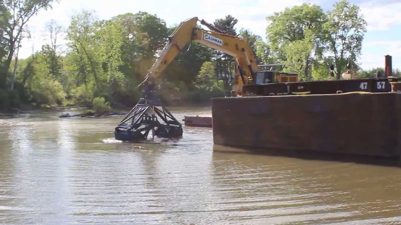 Hudson River PCB Dredging - Lock 5 - YouTube