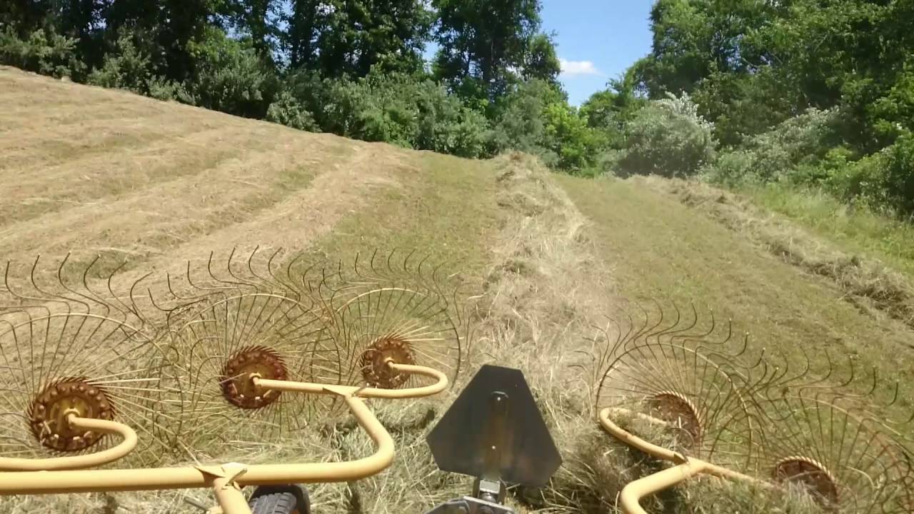 Vermeer WR20 8 Wheel Speed Rake - YouTube