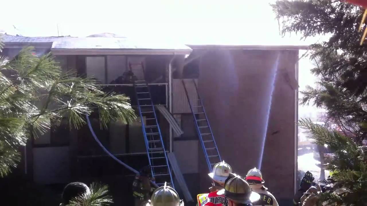 Alexandria FD Edsall Road Fire 3 of 3 - YouTube