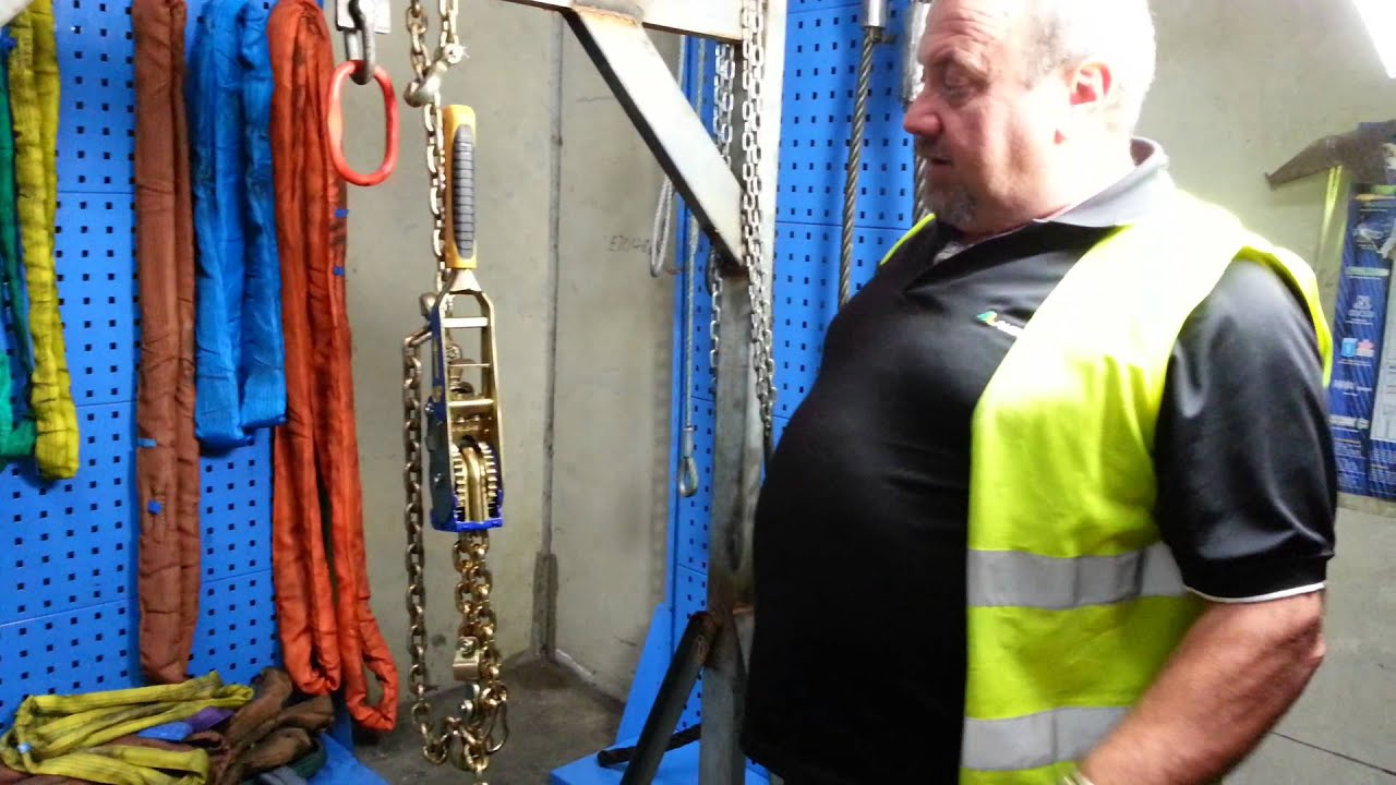 How to use Maxibinder - YouTube