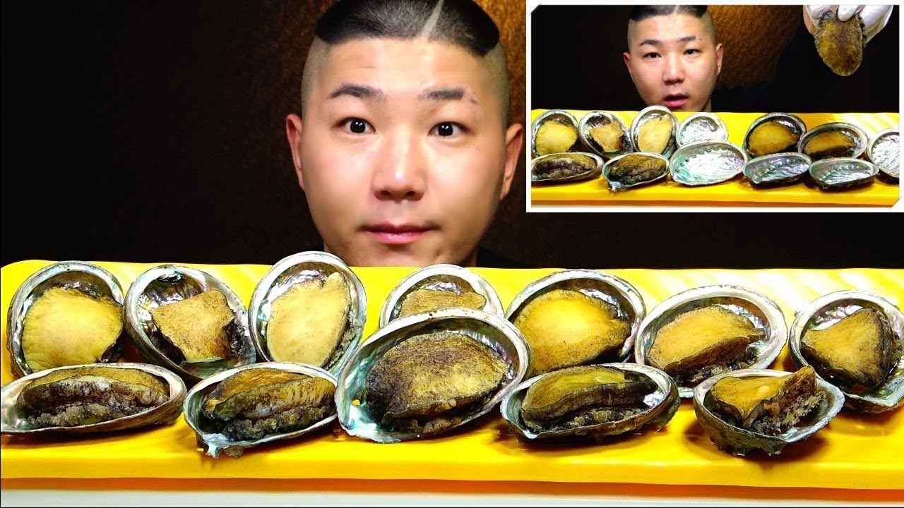 🌊🌊🌊싱싱한대왕전복먹고 몸보신하기 Abalone Sashimi Mukbang - YouTube