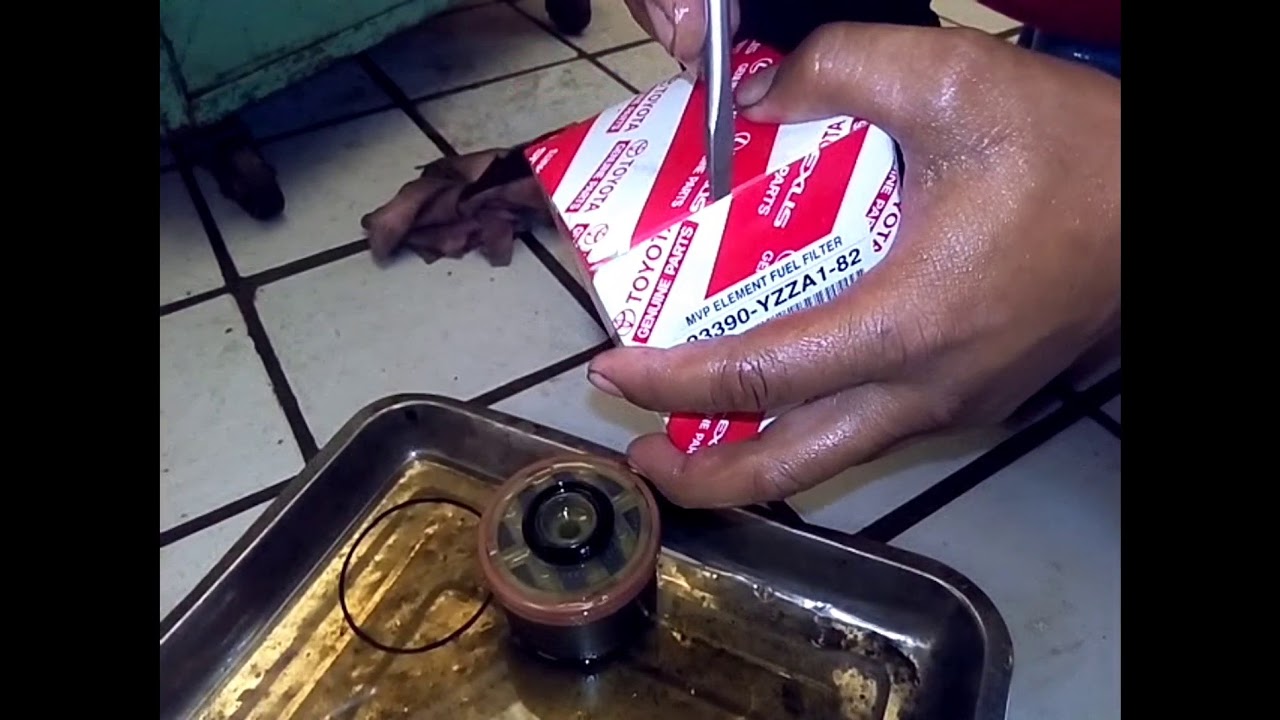 Cara ganti filter solar dan reset lampu fuel filter - YouTube