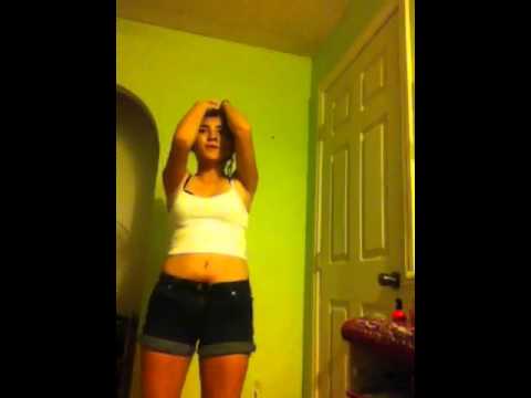 Yvette Dancing To Yiking It (: