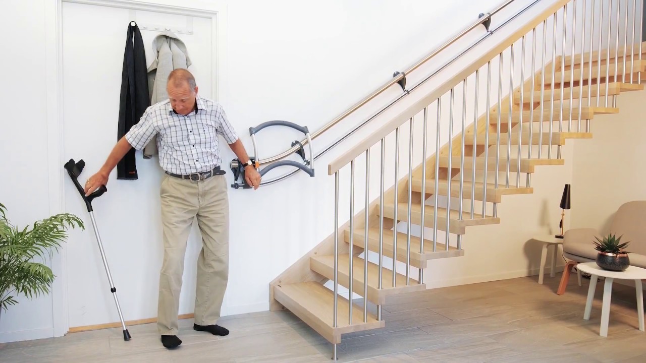 AssiStep - Valpreventie - Traphulp - alternatief voor traplift - YouTube