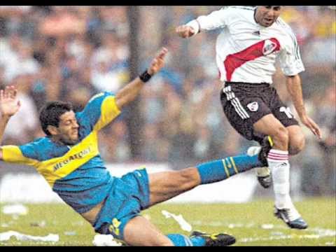 Top 10 de las patadas mas fuertes del Mundo - YouTube
