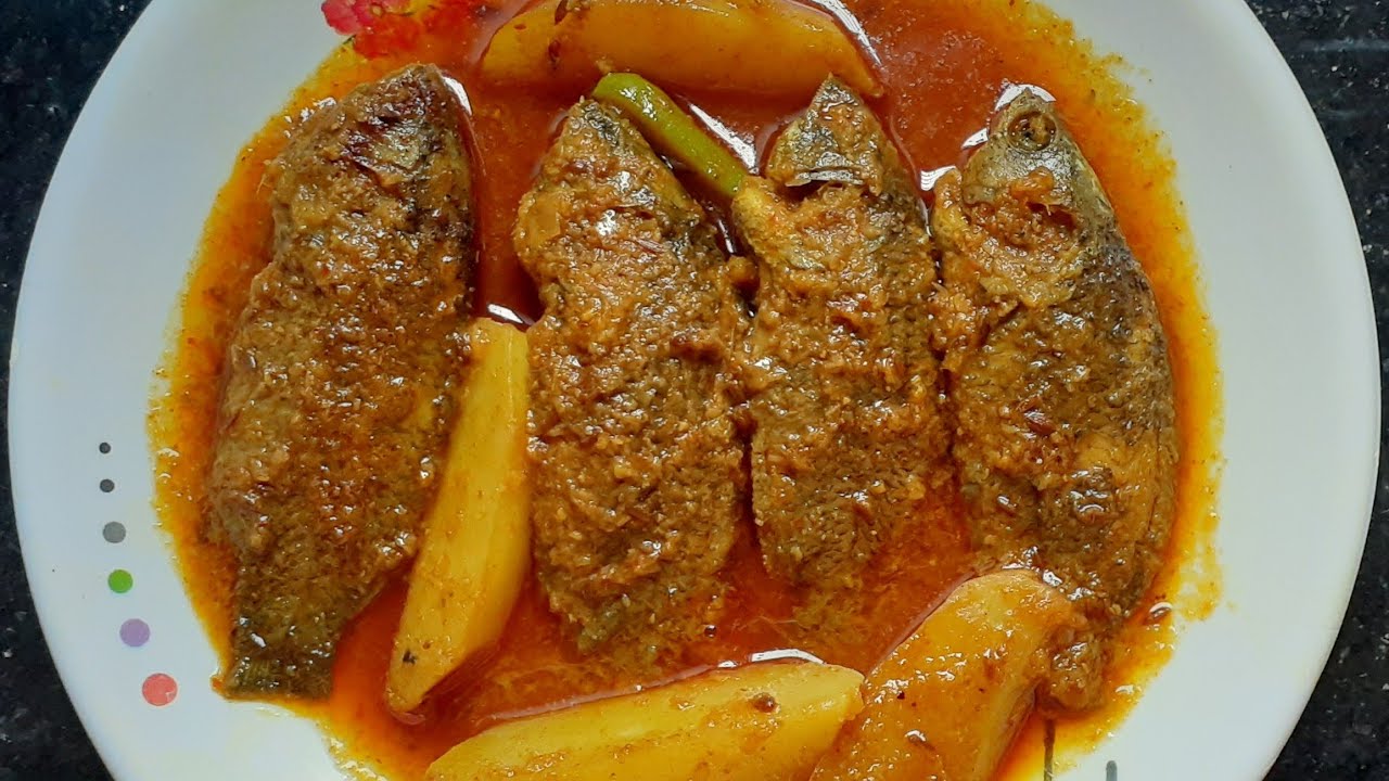 আলু দিয়ে কৈ মাছের ঝোল | Aloo Diye Koi Macher Jhol | Koi Macher Jhol ...